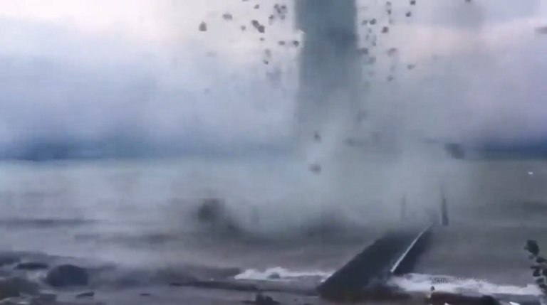 Climat : Tornade sur le lac Léman / Clima: Tornada pe Lacul Geneva ...